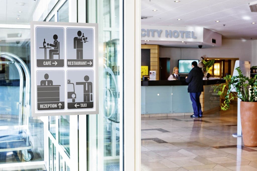 Tout savoir sur les obligations d'affichage au sein d'un hôtel